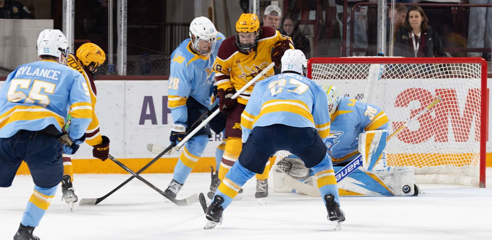 Gophers Embarrassed in 6-2 Long Island Loss